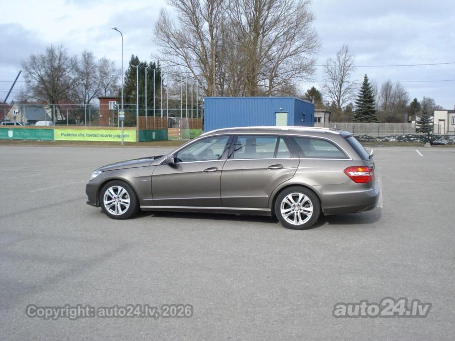 Brown Mercedes-Benz E-Class 2010 in Tallinn, with an engine capacity of 2.10 L and mileage of 274 thousand km for 6900 €, photo 3 on AUTOMOTO.COM.LV