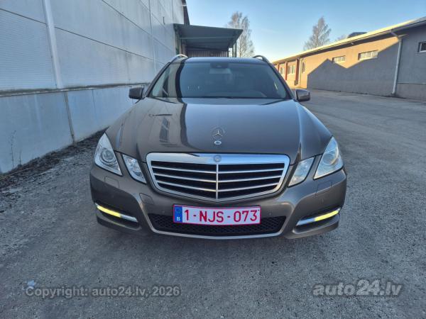 Brown Mercedes-Benz E-Class 2010 in Parnu, with an engine capacity of 2.20 L and mileage of 303 thousand km for 8999 €, photo 2 on AUTOMOTO.COM.LV
