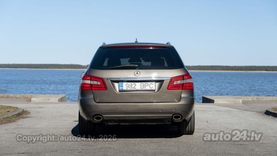 Brūns Mercedes-Benz E-Class 2010 Hāpsalu, ar dzinēja tilpumu 3.00 L un nobraukumu 232 tūkst. km par 9500 €, foto 9 vietnē AUTOMOTO.COM.LV