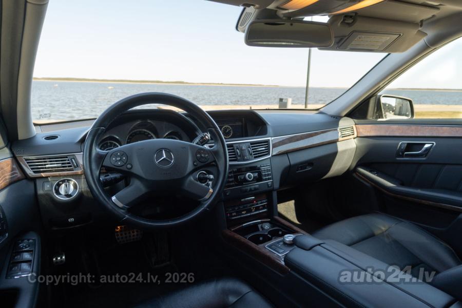 Brūns Mercedes-Benz E-Class 2010 Hāpsalu, ar dzinēja tilpumu 3.00 L un nobraukumu 232 tūkst. km par 9500 €, foto 17 vietnē AUTOMOTO.COM.LV
