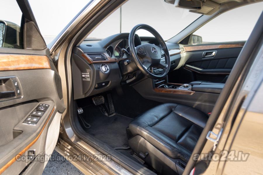 Brūns Mercedes-Benz E-Class 2010 Hāpsalu, ar dzinēja tilpumu 3.00 L un nobraukumu 232 tūkst. km par 9500 €, foto 18 vietnē AUTOMOTO.COM.LV