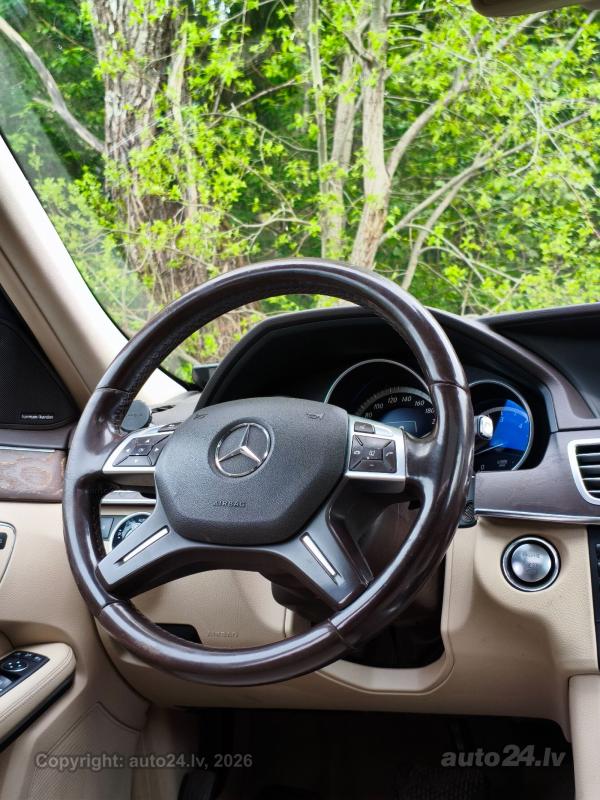 Brūns Mercedes-Benz E-Class 2014 Tallina, ar dzinēja tilpumu 3.00 L un nobraukumu 360 tūkst. km par 13499 €, foto 8 vietnē AUTOMOTO.COM.LV