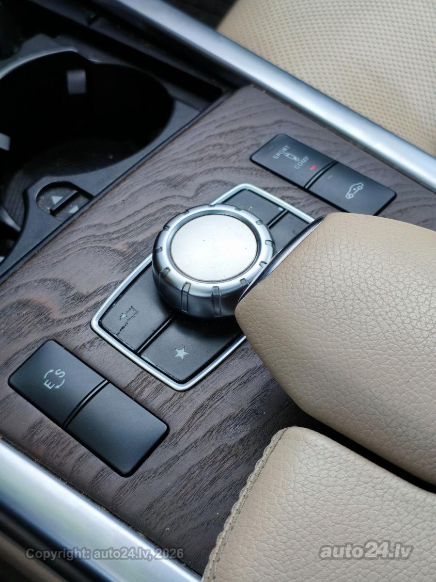 Brown Mercedes-Benz E-Class 2014 in Tallinn, with an engine capacity of 3.00 L and mileage of 360 thousand km for 13499 €, photo 16 on AUTOMOTO.COM.LV
