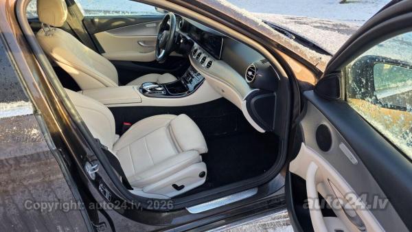 Brūns Mercedes-Benz E-Class 2017 Tartu, ar dzinēja tilpumu 1.95 L un nobraukumu 412 tūkst. km par 14900 €, foto 7 vietnē AUTOMOTO.COM.LV