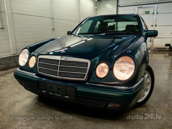 Zaļš Mercedes-Benz E-Class 1998 Viljandi, ar dzinēja tilpumu 2.80 L un nobraukumu 233 tūkst. km par 4790 €, foto 2 vietnē AUTOMOTO.COM.LV