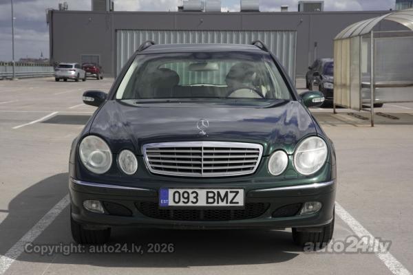 Zaļš Mercedes-Benz E-Class 2004 Tallina, ar dzinēja tilpumu 3.20 L un nobraukumu 268 tūkst. km par 7000 €, foto 4 vietnē AUTOMOTO.COM.LV