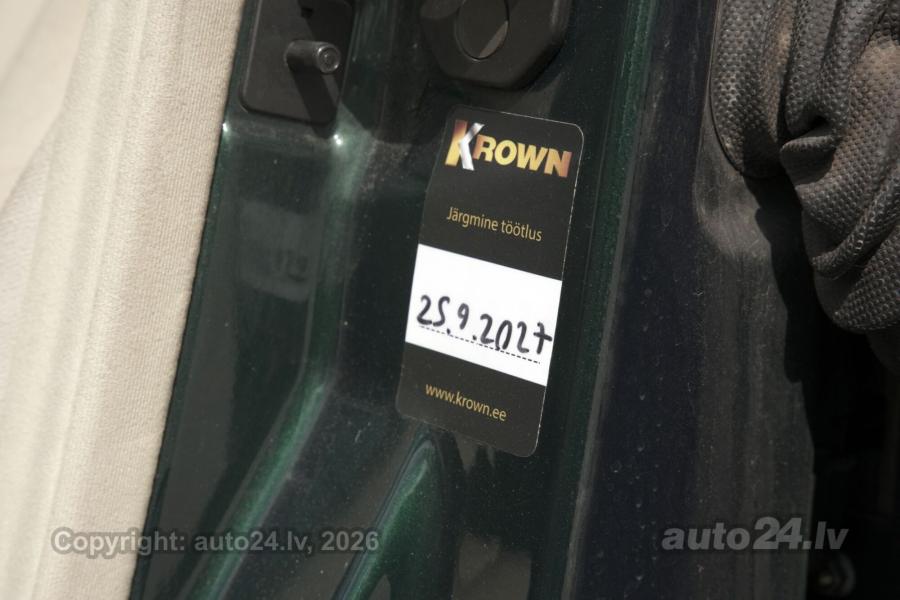 Зеленый Мерседес Е-Класс 2004 в Таллин, объемом двигателя 3.20 л и пробегом 268 тыс. км за 7000 €, фото 28 на AUTOMOTO.COM.LV