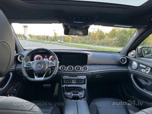 Green Mercedes-Benz E-Class 2017 in Tartu, with an engine capacity of 3.00 L and mileage of 149 thousand km for 33400 €, photo 6 on AUTOMOTO.COM.LV