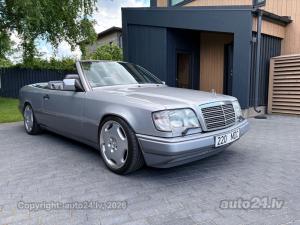Grey Mercedes-Benz E-Class 1995 in Tallinn, with an engine capacity of 2.20 L and mileage of 381 thousand km for 15900 €, photo 3 on AUTOMOTO.COM.LV