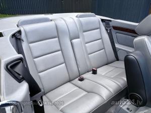 Grey Mercedes-Benz E-Class 1995 in Tallinn, with an engine capacity of 2.20 L and mileage of 381 thousand km for 15900 €, photo 13 on AUTOMOTO.COM.LV