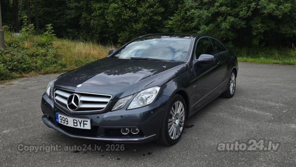 Мерседес Е-Класс 2009 в Таллин на AUTOMOTO.COM.LV Серый Мерседес Е-Класс 2009 в Таллин, объемом двигателя 1.80 л и пробегом 167 тыс. км за 9999 €, фото 1 на AUTOMOTO.COM.LV