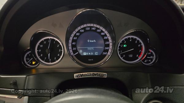Мерседес Е-Класс 2009 в Таллин на AUTOMOTO.COM.LV Серый Мерседес Е-Класс 2009 в Таллин, объемом двигателя 1.80 л и пробегом 167 тыс. км за 9999 €, фото 11 на AUTOMOTO.COM.LV