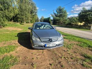 Pelēks Mercedes-Benz E-Class 2009 Tartu, ar dzinēja tilpumu 3.50 L un nobraukumu 303 tūkst. km par 8800 €, foto 4 vietnē AUTOMOTO.COM.LV