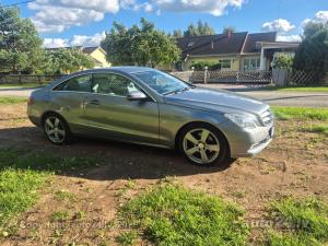 Pelēks Mercedes-Benz E-Class 2009 Tartu, ar dzinēja tilpumu 3.50 L un nobraukumu 303 tūkst. km par 8800 €, foto 5 vietnē AUTOMOTO.COM.LV
