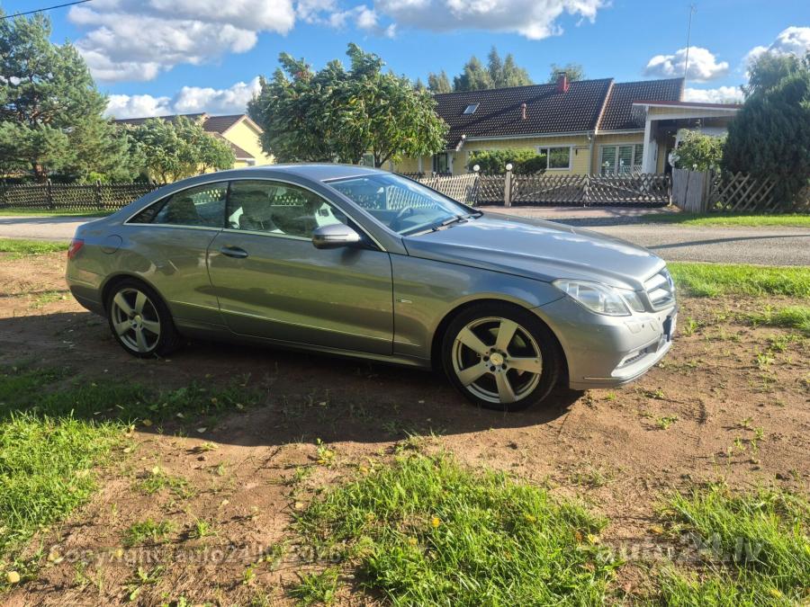 Pelēks Mercedes-Benz E-Class 2009 Tartu, ar dzinēja tilpumu 3.50 L un nobraukumu 303 tūkst. km par 8800 €, foto 5 vietnē AUTOMOTO.COM.LV