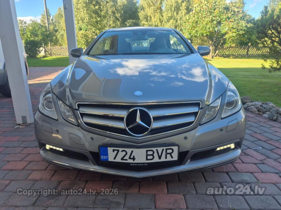Pelēks Mercedes-Benz E-Class 2009 Tartu, ar dzinēja tilpumu 3.50 L un nobraukumu 303 tūkst. km par 8800 €, foto 12 vietnē AUTOMOTO.COM.LV