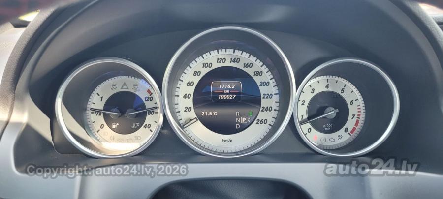 Grey Mercedes-Benz E-Class 2016 in Tallinn, with an engine capacity of 2.00 L and mileage of 100 thousand km for 18000 €, photo 12 on AUTOMOTO.COM.LV