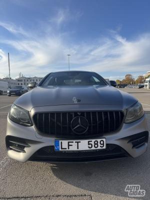 Grey Mercedes-Benz E-Class 2017 in Kaunas, with an engine capacity of 2.20 L and mileage of 320 thousand km for 25000 €, photo 3 on AUTOMOTO.COM.LV