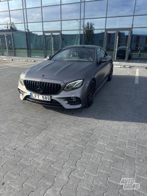 Grey Mercedes-Benz E-Class 2017 in Kaunas, with an engine capacity of 2.20 L and mileage of 320 thousand km for 25000 €, photo 10 on AUTOMOTO.COM.LV