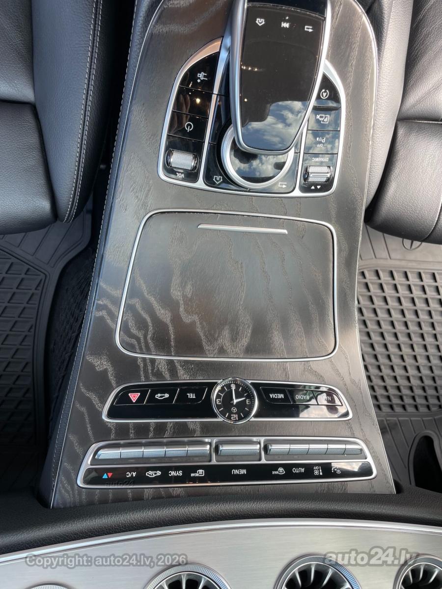 Pelēks Mercedes-Benz E-Class 2019 Tartu, ar dzinēja tilpumu 2.00 L un nobraukumu 74 tūkst. km par 34990 €, foto 20 vietnē AUTOMOTO.COM.LV