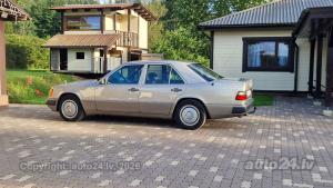 Grey Mercedes-Benz E-Class 1992 in Voru, with an engine capacity of 3.00 L and mileage of 440 thousand km for 12900 €, photo 18 on AUTOMOTO.COM.LV