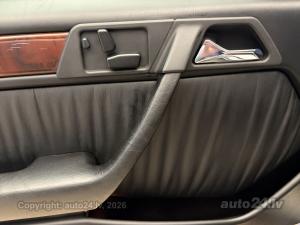 Pelēks Mercedes-Benz E-Class 1993 Tallina, ar dzinēja tilpumu 4.20 L un nobraukumu 124 tūkst. km par 48900 €, foto 12 vietnē AUTOMOTO.COM.LV