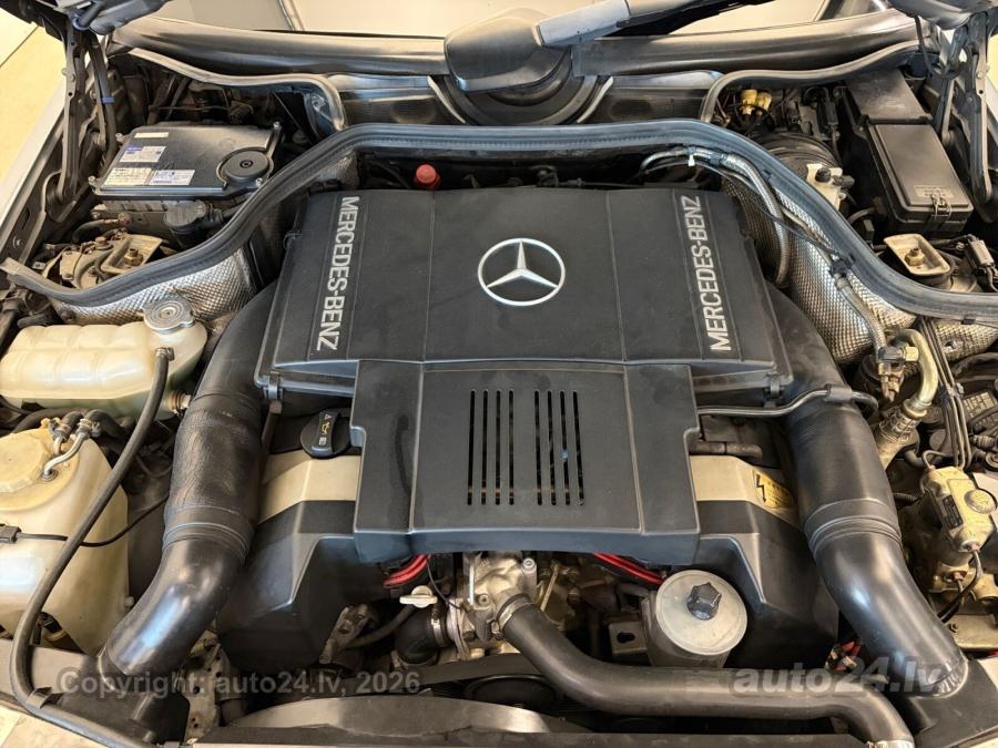 Pelēks Mercedes-Benz E-Class 1993 Tallina, ar dzinēja tilpumu 4.20 L un nobraukumu 124 tūkst. km par 48900 €, foto 17 vietnē AUTOMOTO.COM.LV