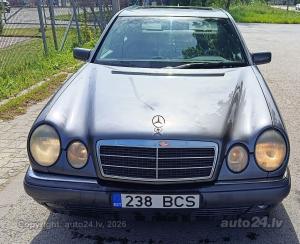 Pelēks Mercedes-Benz E-Class 1997 Tallina, ar dzinēja tilpumu 2.90 L un nobraukumu 270 tūkst. km par 1700 €, foto 4 vietnē AUTOMOTO.COM.LV