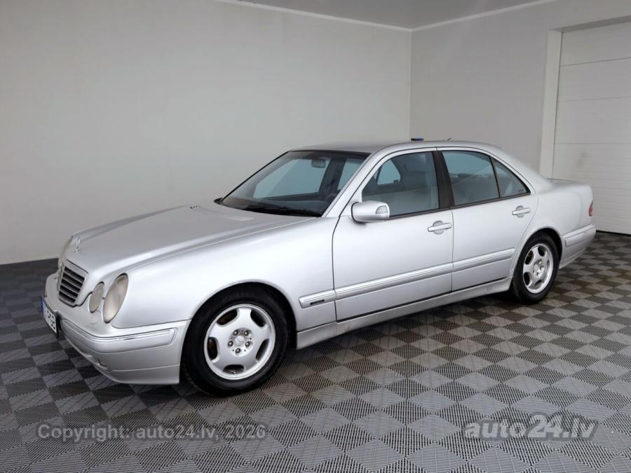 Pelēks Mercedes-Benz E-Class 2000 Tallina, ar dzinēja tilpumu 3.20 L un nobraukumu 408 tūkst. km par 1299 €, foto 2 vietnē AUTOMOTO.COM.LV