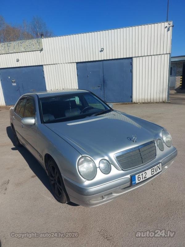 Pelēks Mercedes-Benz E-Class 2000 Tallina, ar dzinēja tilpumu 2.60 L un nobraukumu 0 tūkst. km par 1500 €, foto 3 vietnē AUTOMOTO.COM.LV