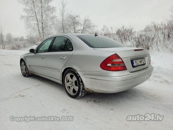 Grey Mercedes-Benz E-Class 2002 in Tallinn, with an engine capacity of 2.70 L and mileage of 480 thousand km for 1399 €, photo 4 on AUTOMOTO.COM.LV