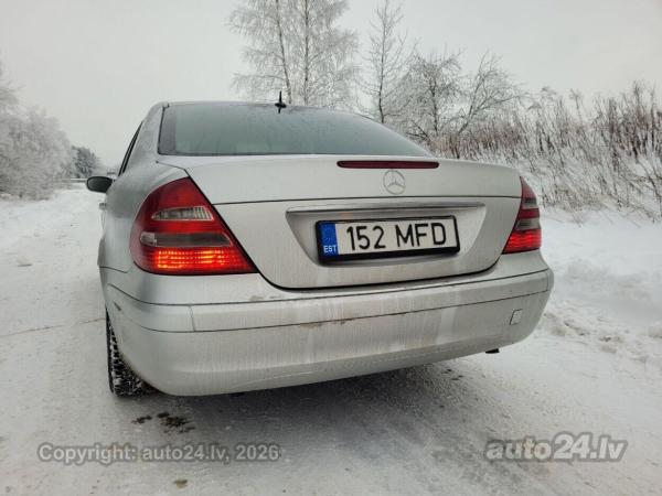 Grey Mercedes-Benz E-Class 2002 in Tallinn, with an engine capacity of 2.70 L and mileage of 480 thousand km for 1399 €, photo 5 on AUTOMOTO.COM.LV