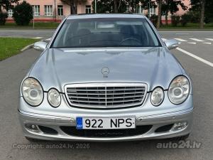 Pelēks Mercedes-Benz E-Class 2002 Narva, ar dzinēja tilpumu 2.10 L un nobraukumu 429 tūkst. km par 2499 €, foto 9 vietnē AUTOMOTO.COM.LV