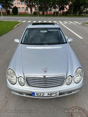 Pelēks Mercedes-Benz E-Class 2002 Narva, ar dzinēja tilpumu 2.10 L un nobraukumu 429 tūkst. km par 2499 €, foto 17 vietnē AUTOMOTO.COM.LV