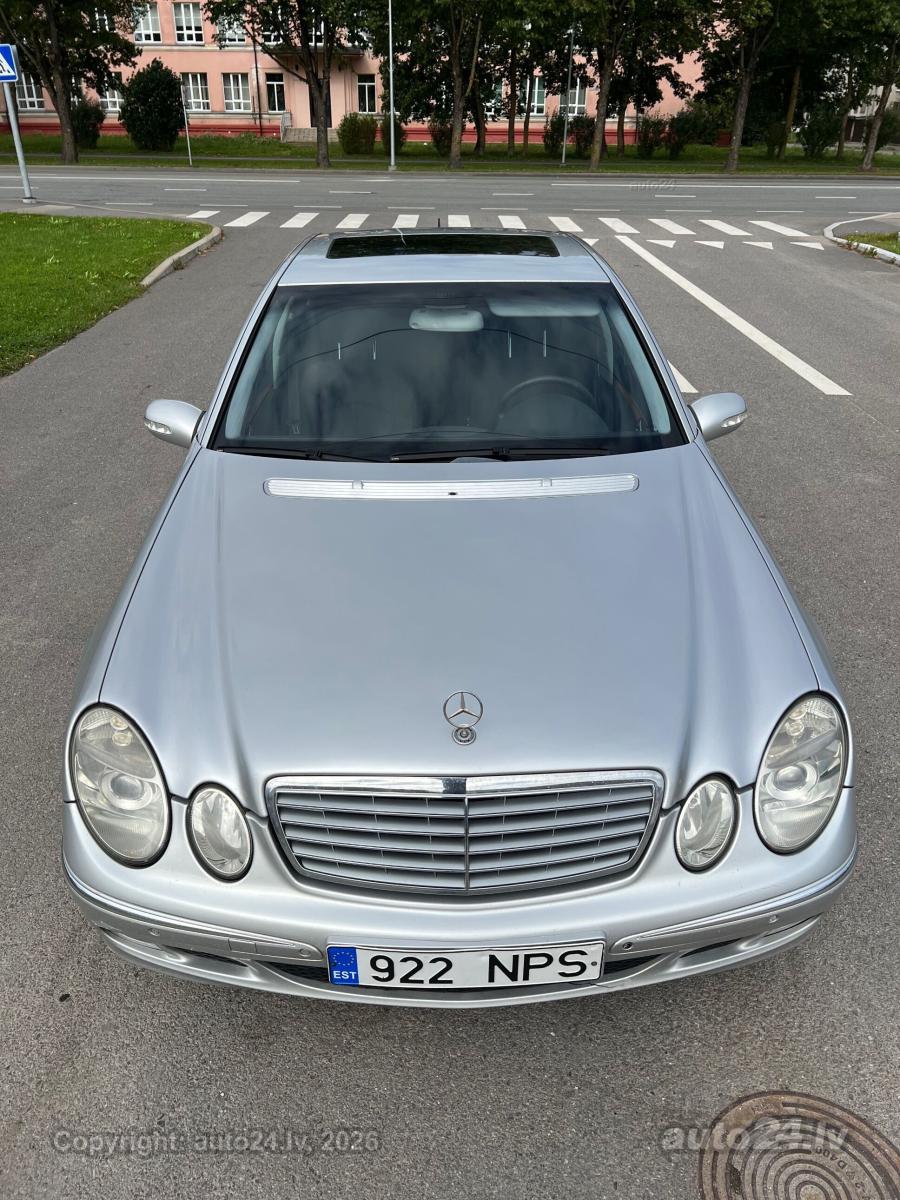 Pelēks Mercedes-Benz E-Class 2002 Narva, ar dzinēja tilpumu 2.10 L un nobraukumu 429 tūkst. km par 2499 €, foto 17 vietnē AUTOMOTO.COM.LV