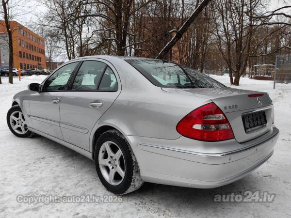 Pelēks Mercedes-Benz E-Class 2003 Tartu, ar dzinēja tilpumu 3.20 L un nobraukumu 359 tūkst. km par 5990 €, foto 3 vietnē AUTOMOTO.COM.LV