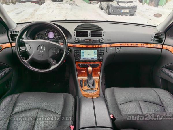 Pelēks Mercedes-Benz E-Class 2003 Tartu, ar dzinēja tilpumu 3.20 L un nobraukumu 359 tūkst. km par 5990 €, foto 5 vietnē AUTOMOTO.COM.LV
