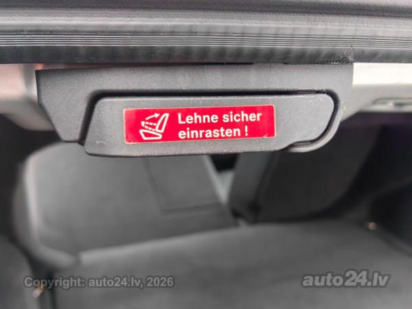 Grey Mercedes-Benz E-Class 2003 in Tartu, with an engine capacity of 3.20 L and mileage of 359 thousand km for 5990 €, photo 11 on AUTOMOTO.COM.LV
