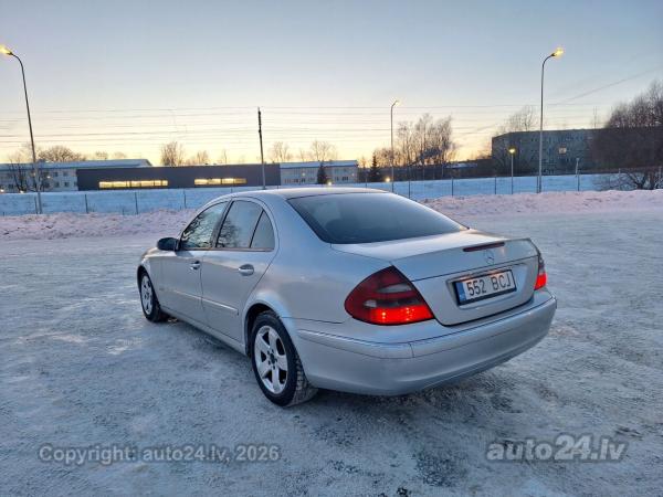 Grey Mercedes-Benz E-Class 2003 in Tallinn, with an engine capacity of 2.10 L and mileage of 0 thousand km for 1999 €, photo 4 on AUTOMOTO.COM.LV