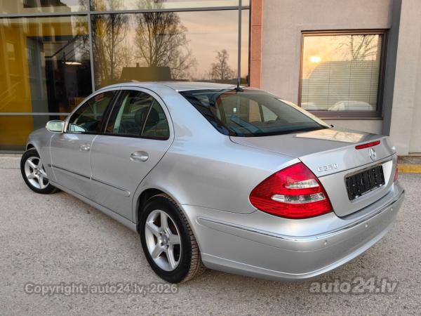 Grey Mercedes-Benz E-Class 2003 in Tartu, with an engine capacity of 3.20 L and mileage of 359 thousand km for 5690 €, photo 2 on AUTOMOTO.COM.LV