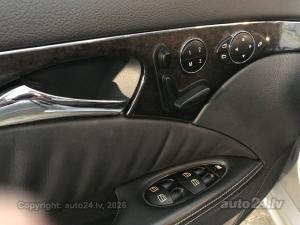 Pelēks Mercedes-Benz E-Class 2003 Tallina, ar dzinēja tilpumu 5.40 L un nobraukumu 63 tūkst. km par 29500 €, foto 9 vietnē AUTOMOTO.COM.LV