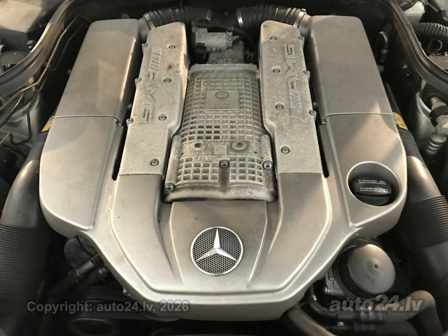 Pelēks Mercedes-Benz E-Class 2003 Tallina, ar dzinēja tilpumu 5.40 L un nobraukumu 63 tūkst. km par 29500 €, foto 14 vietnē AUTOMOTO.COM.LV