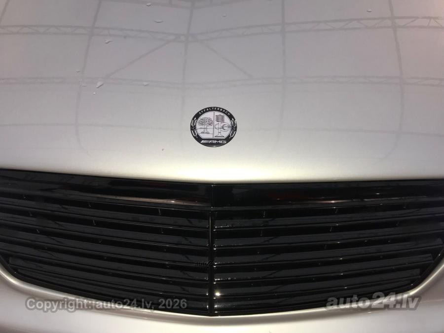 Pelēks Mercedes-Benz E-Class 2003 Tallina, ar dzinēja tilpumu 5.40 L un nobraukumu 63 tūkst. km par 29500 €, foto 16 vietnē AUTOMOTO.COM.LV