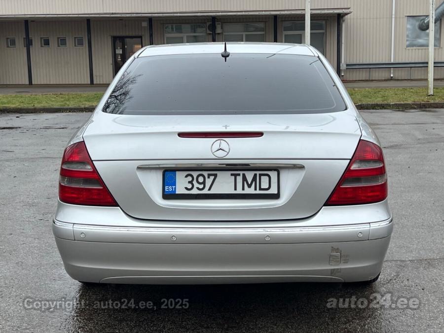 Grey Mercedes-Benz E-Class 2004 in Narva, with an engine capacity of 2.70 L and mileage of 365 thousand km for 1999 €, photo 7 on AUTOMOTO.COM.LV