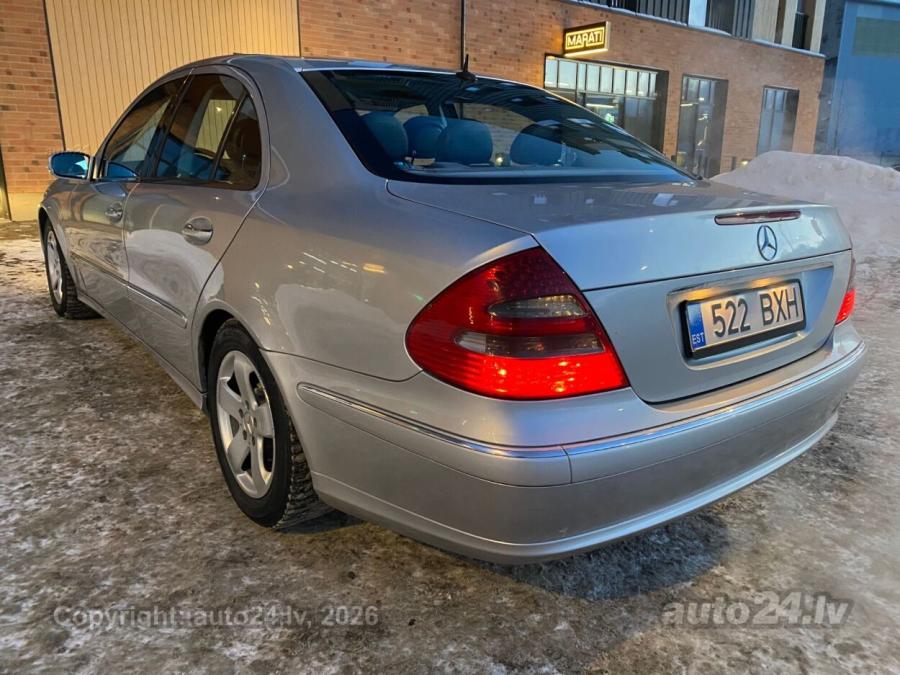 Grey Mercedes-Benz E-Class 2004 in Tallinn, with an engine capacity of 2.70 L and mileage of 248 thousand km for 3990 €, photo 4 on AUTOMOTO.COM.LV