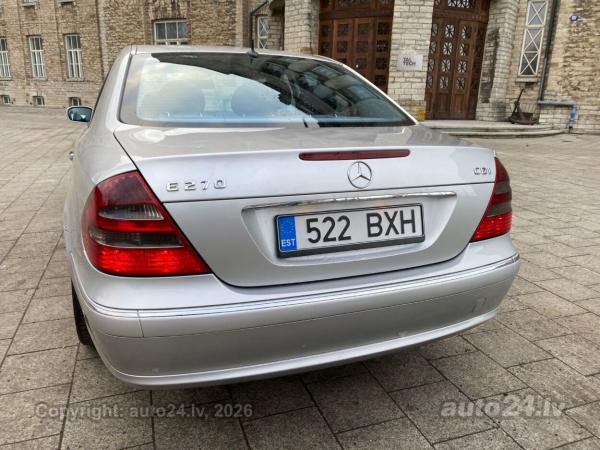 Pelēks Mercedes-Benz E-Class 2004 Tallina, ar dzinēja tilpumu 2.70 L un nobraukumu 248 tūkst. km par 3990 €, foto 3 vietnē AUTOMOTO.COM.LV