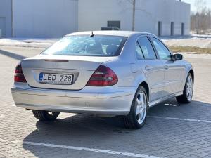 Pelēks Mercedes-Benz E-Class 2004 Kauņa, ar dzinēja tilpumu 3.00 L un nobraukumu 270 tūkst. km par 2900 €, foto 5 vietnē AUTOMOTO.COM.LV