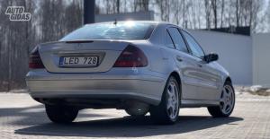 Pelēks Mercedes-Benz E-Class 2004 Kauņa, ar dzinēja tilpumu 3.00 L un nobraukumu 270 tūkst. km par 2900 €, foto 10 vietnē AUTOMOTO.COM.LV