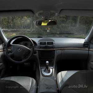 Pelēks Mercedes-Benz E-Class 2004 Tallina, ar dzinēja tilpumu 1.80 L un nobraukumu 225 tūkst. km par 3800 €, foto 12 vietnē AUTOMOTO.COM.LV