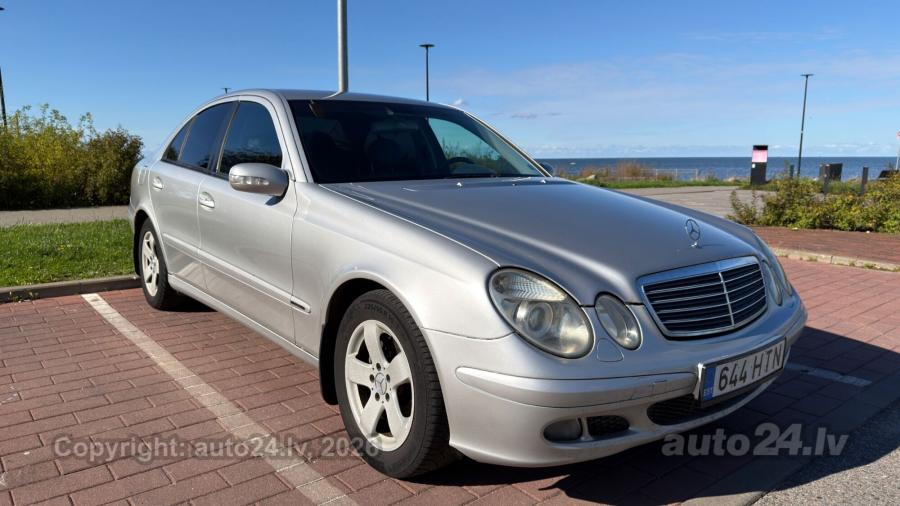 Pelēks Mercedes-Benz E-Class 2004 Tallina, ar dzinēja tilpumu 2.10 L un nobraukumu 655 tūkst. km par 1800 €, foto 3 vietnē AUTOMOTO.COM.LV